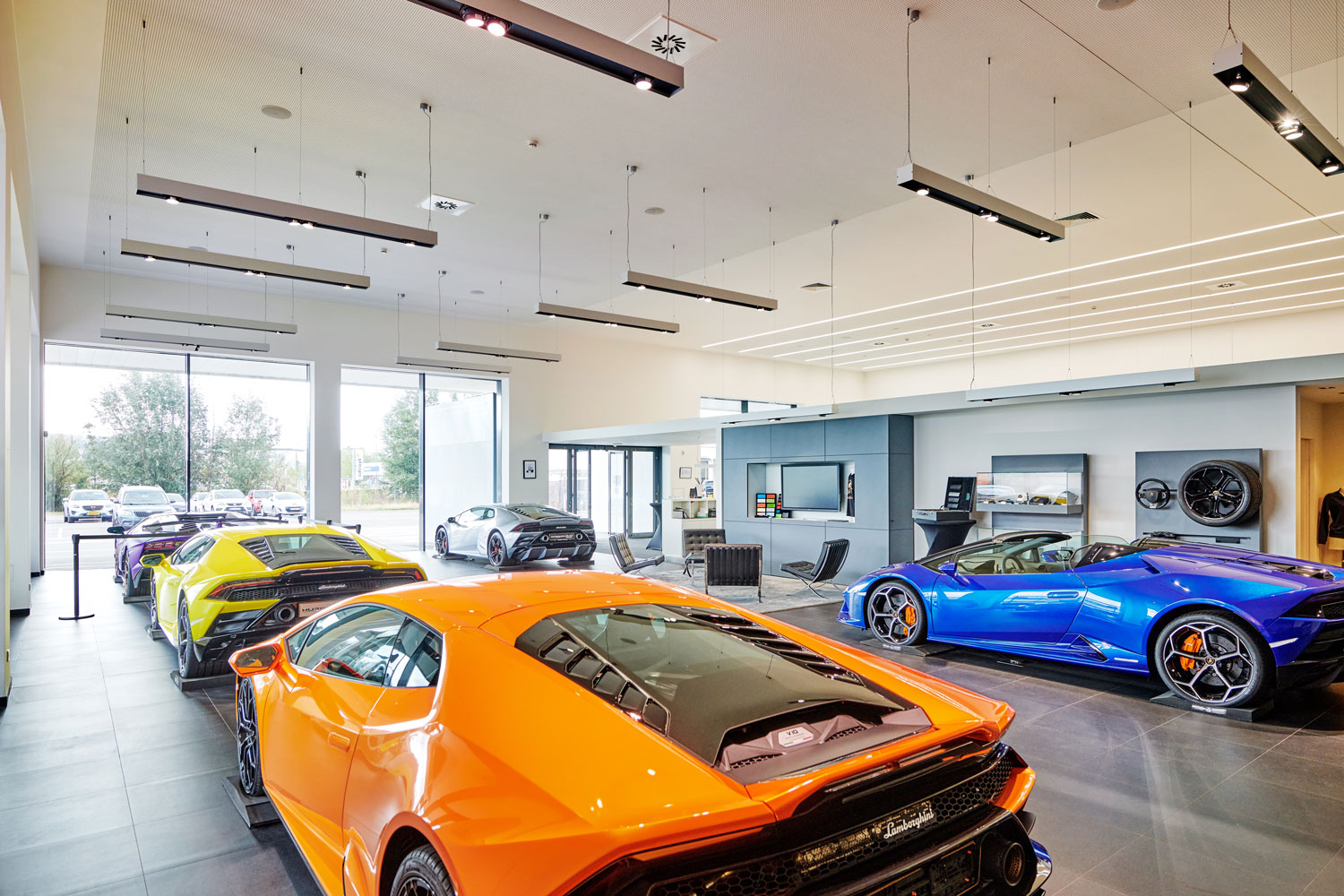 Bentley & Lamborghini Showroom - Schemel Wirtz Architectes Associés